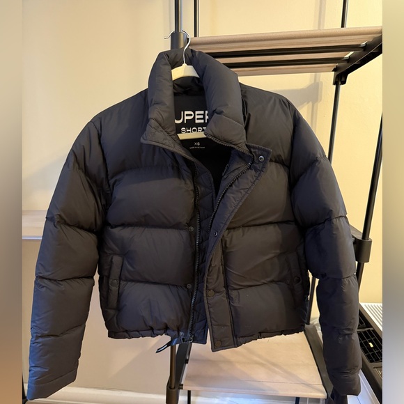 Aritzia | Jackets & Coats | Aritzia The Super Puff Shorty | Poshmark